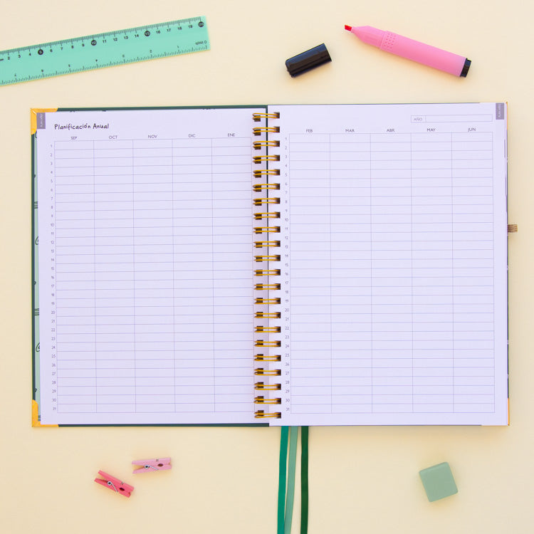 Cuaderno del Profesor con Agenda – Pedrita Parker